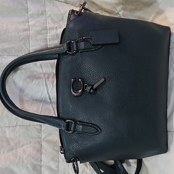 Coach | Bags | New Coach Remi Pebbled Forest Green Leather Purse Nwt ...